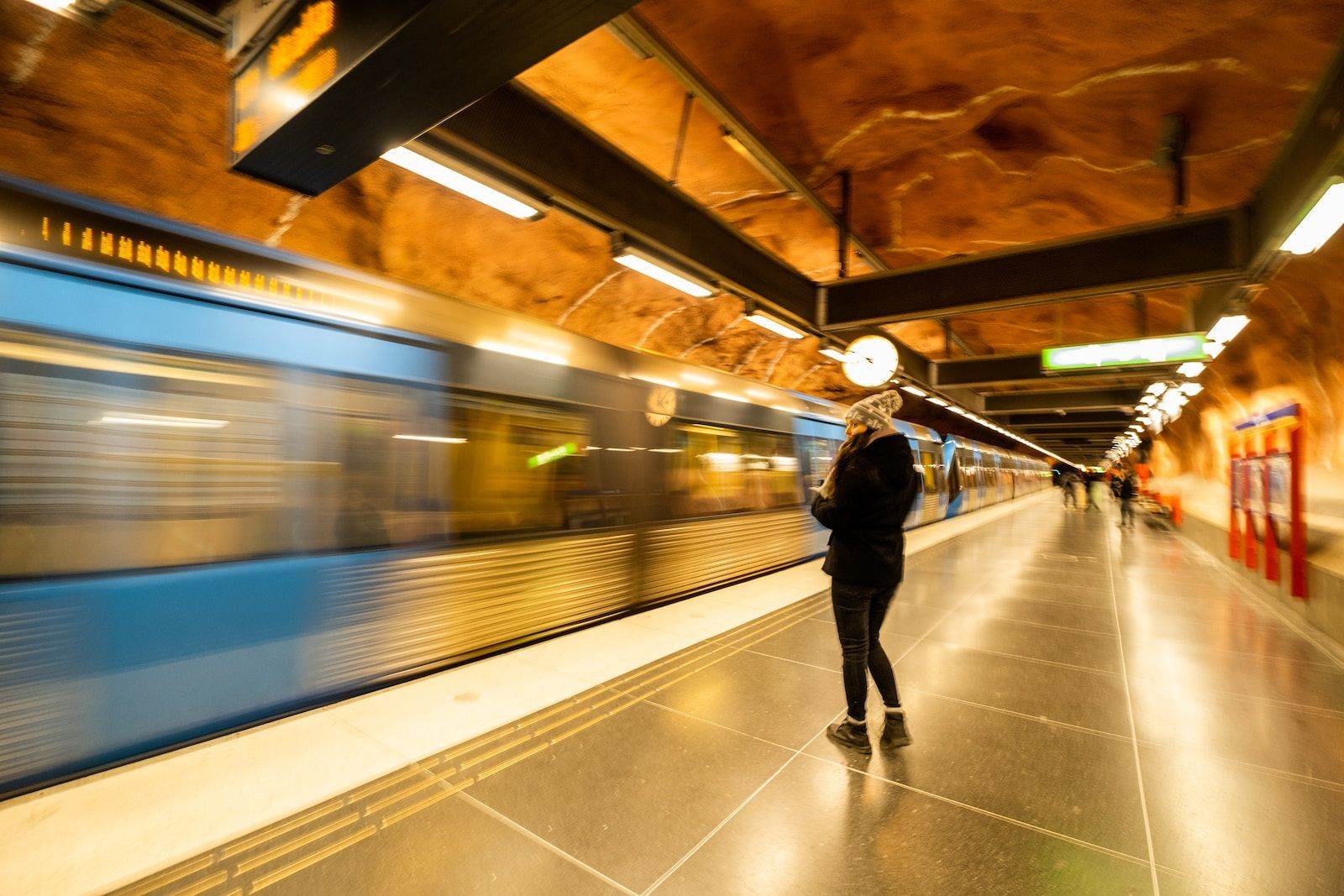 Green Travel: Embrace the Sustainable Scandinavian Public Transport ...